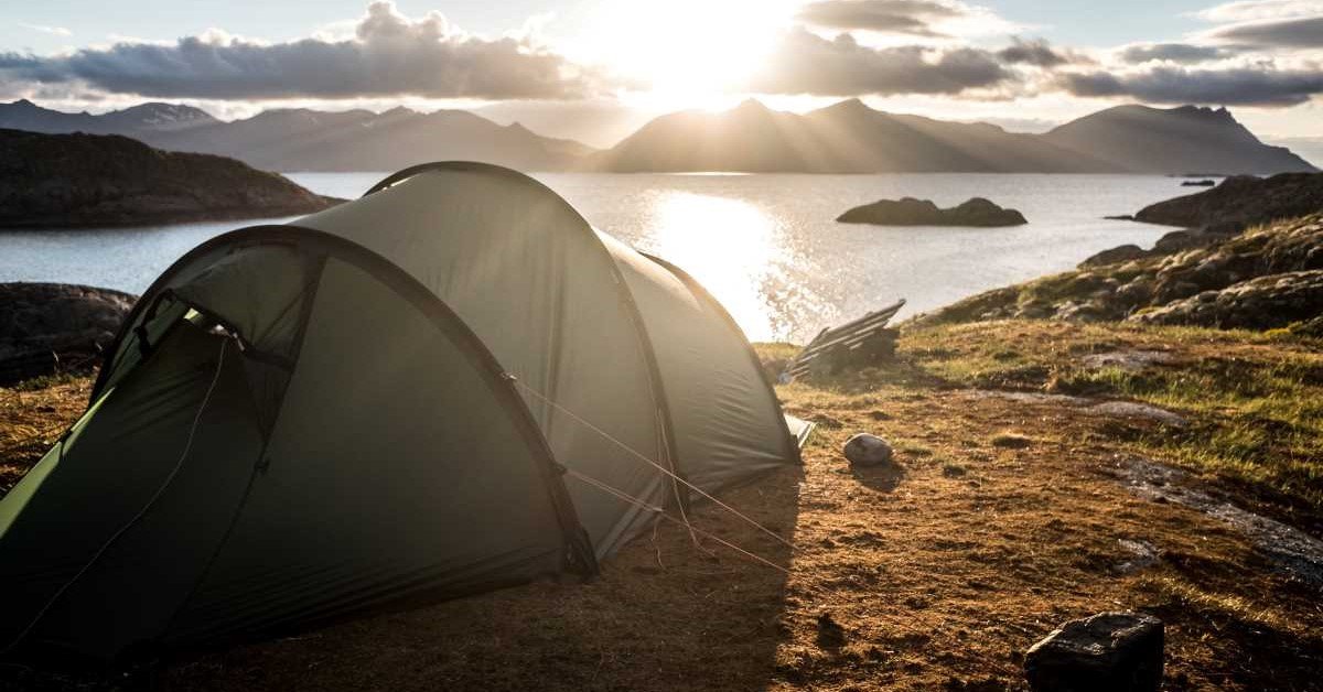 How to Choose a Backpacking Tent: Complete Guide